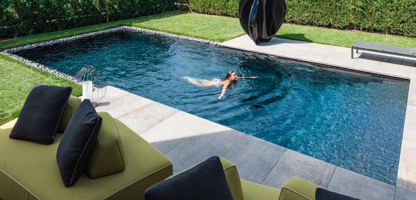 Realizzazione di una piscina blu in provincia di Padova ~ Piscine ...